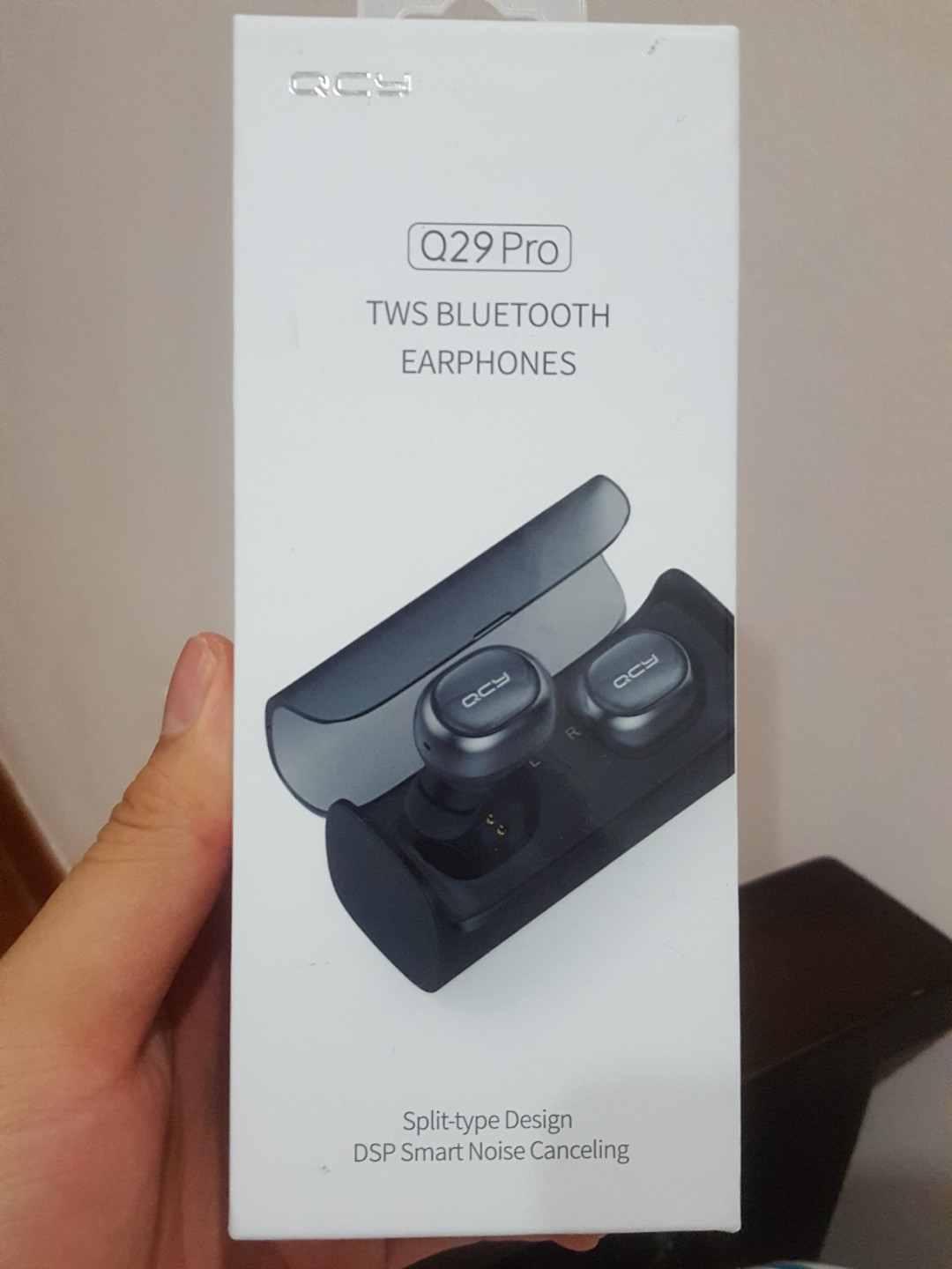 QCY Q29 Pro Bluetooth earphones, Audio, Earphones on Carousell