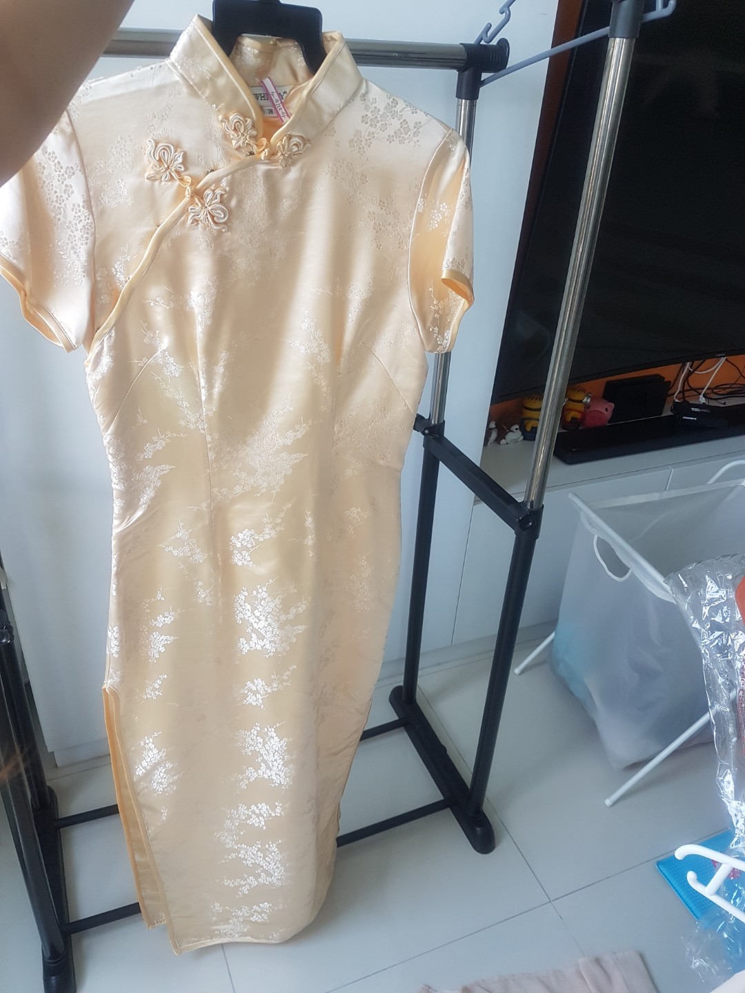 Qipao in gold, Women's Fashion, Dresses & Sets, Evening dresses & gowns ...