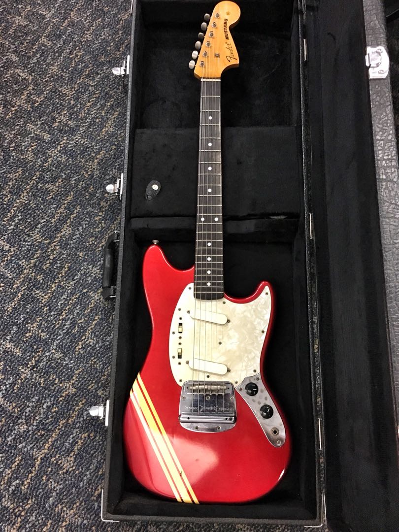 Rare Fender Competition Mustang (Stripes) MIJ with Hard Case, Hobbies ...