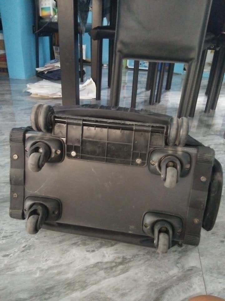 Used Hawk Trolley bag (box type), Men's Fashion, Bags, Briefcases on ...