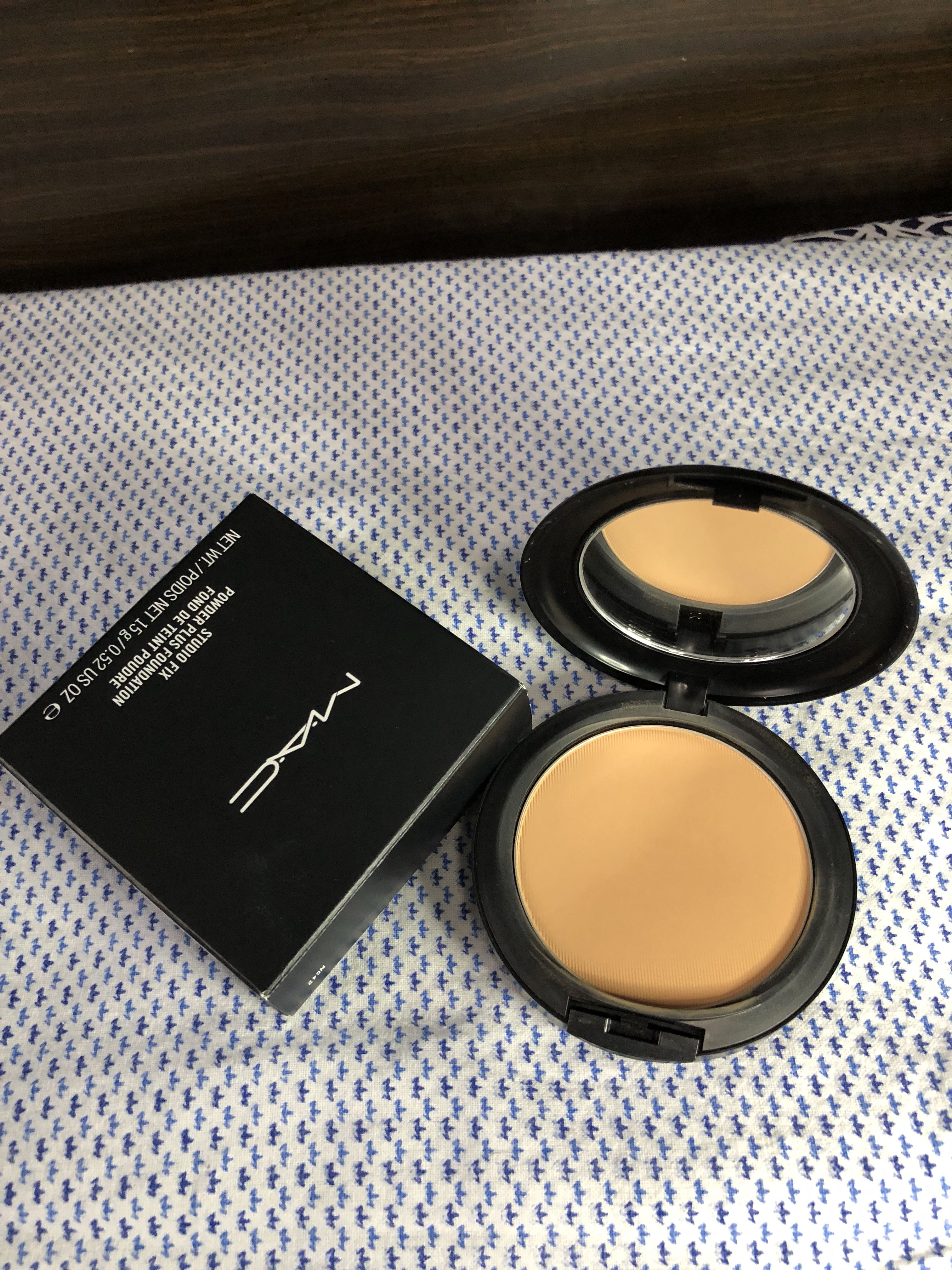 MAC Studio Fix Powder Plus Foundation NC42, Beauty & Personal Care ...
