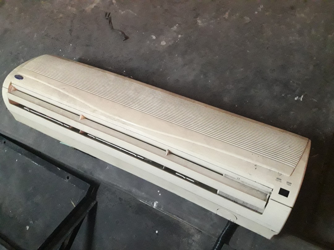 Non Inverter Split Type Aircon, TV & Home Appliances, Kitchen ...