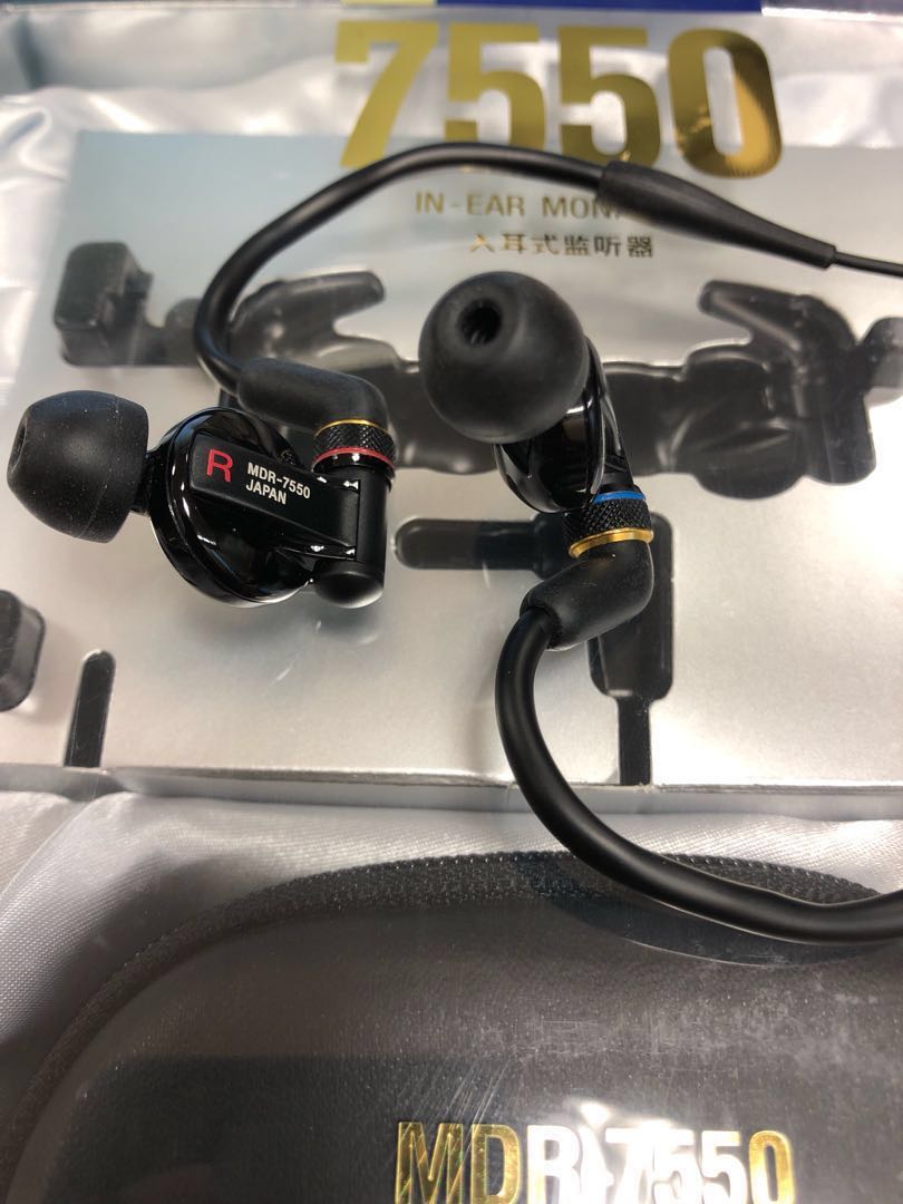 Sony MDR 7550, Audio, Headphones & Headsets on Carousell