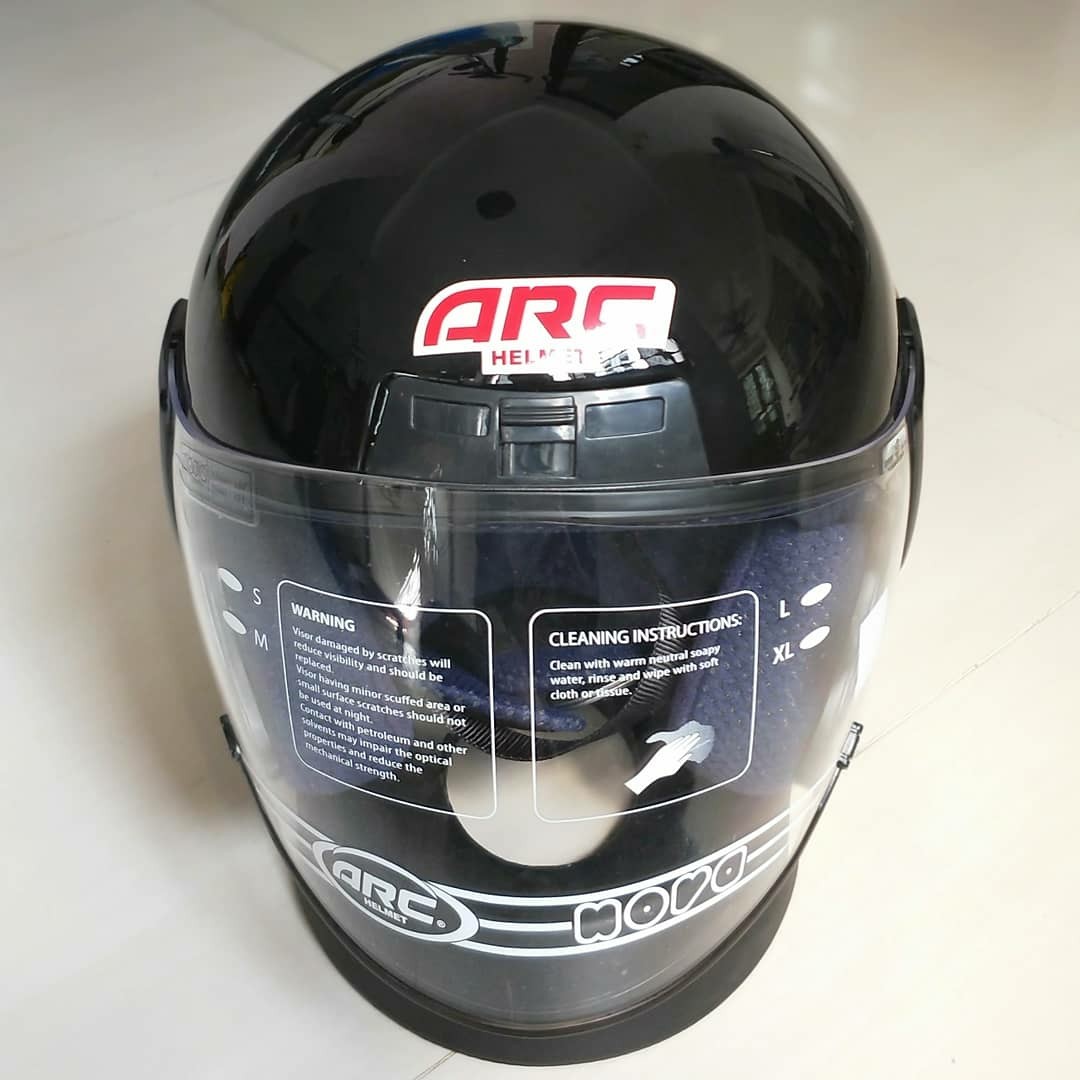 Arc Discovery Helmet, Motorcycles, Motorcycle Apparel on Carousell