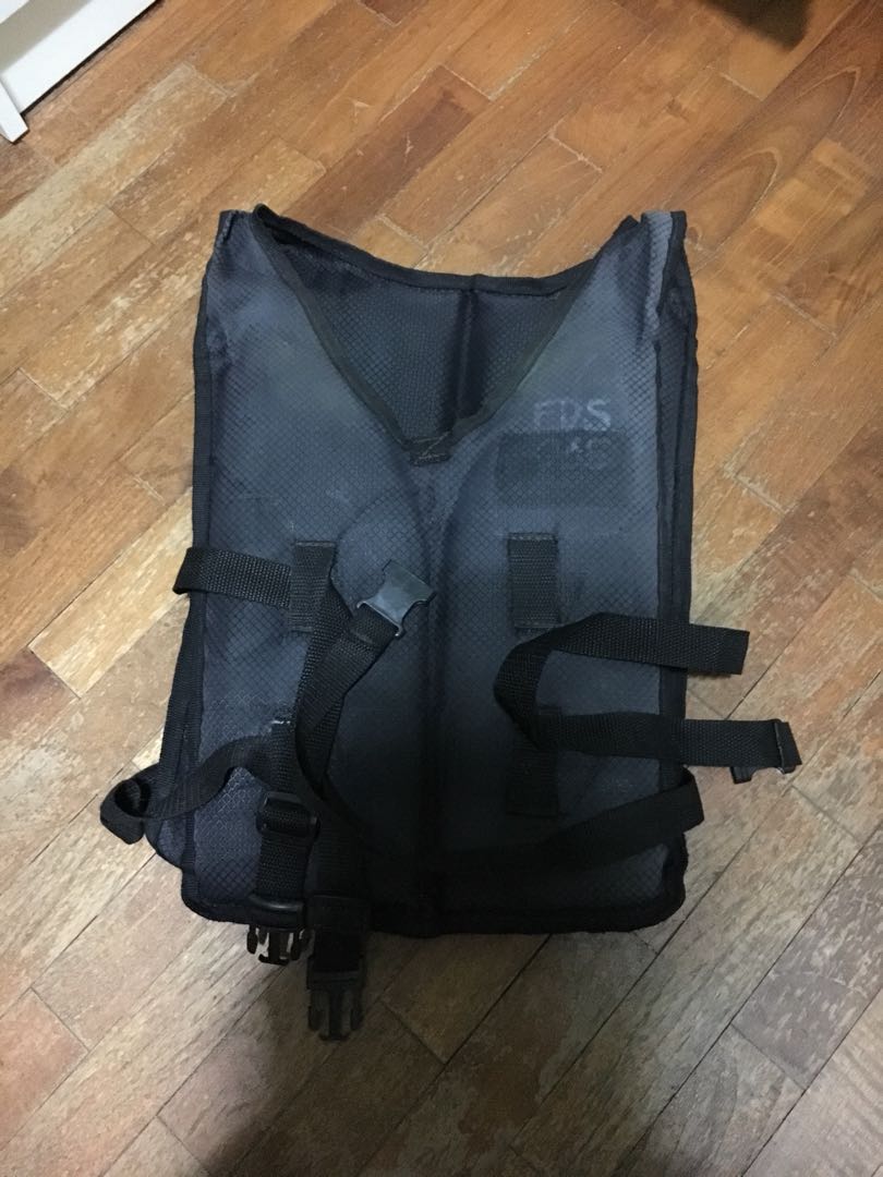 Dragonboat lifevest, Sports Equipment, Sports & Games, Water Sports on ...