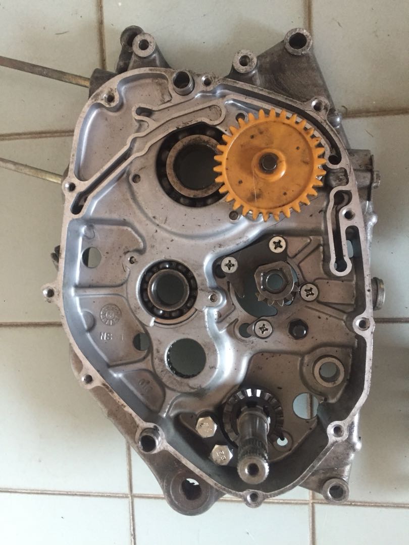 KTN 200 & XTM 200 COMPLETE GEARBOX, Motorbikes on Carousell