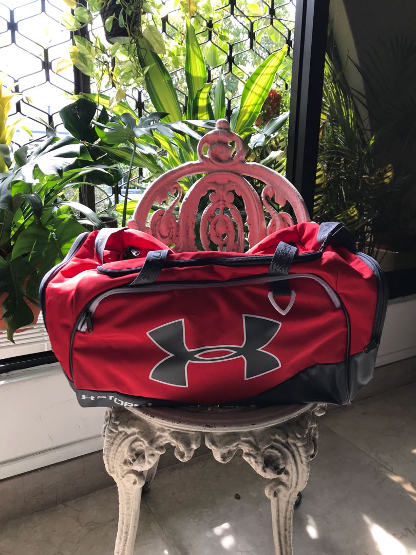 Virgin Active under armor bag, Men's Fashion, Activewear on Carousell