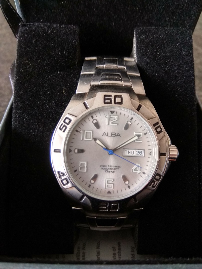 Alba Watch - 10 bar water resistant, Mobile Phones & Gadgets, Wearables ...