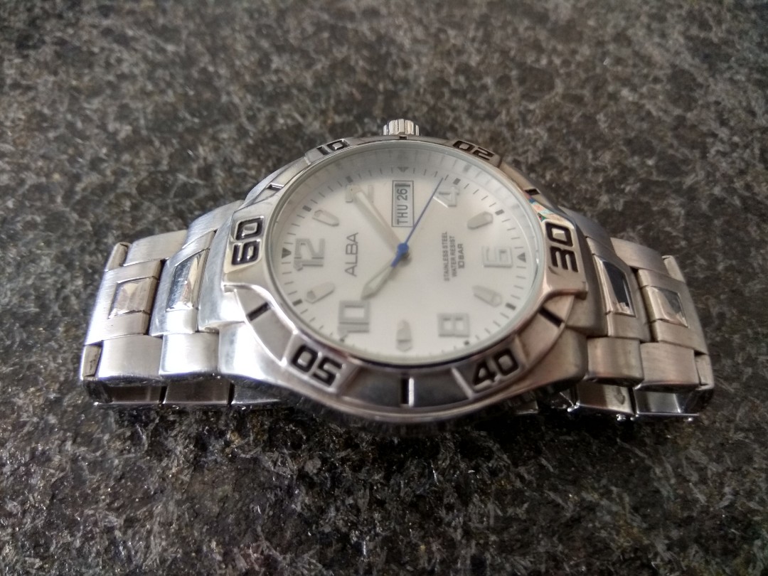 Alba Watch - 10 bar water resistant, Men's Fashion, Watches on Carousell