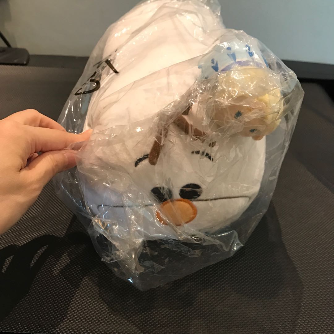 BN Disney Tsum Tsum eegore/Winnie the Pooh/Minnie/Olaf CAPITAL MALL ...