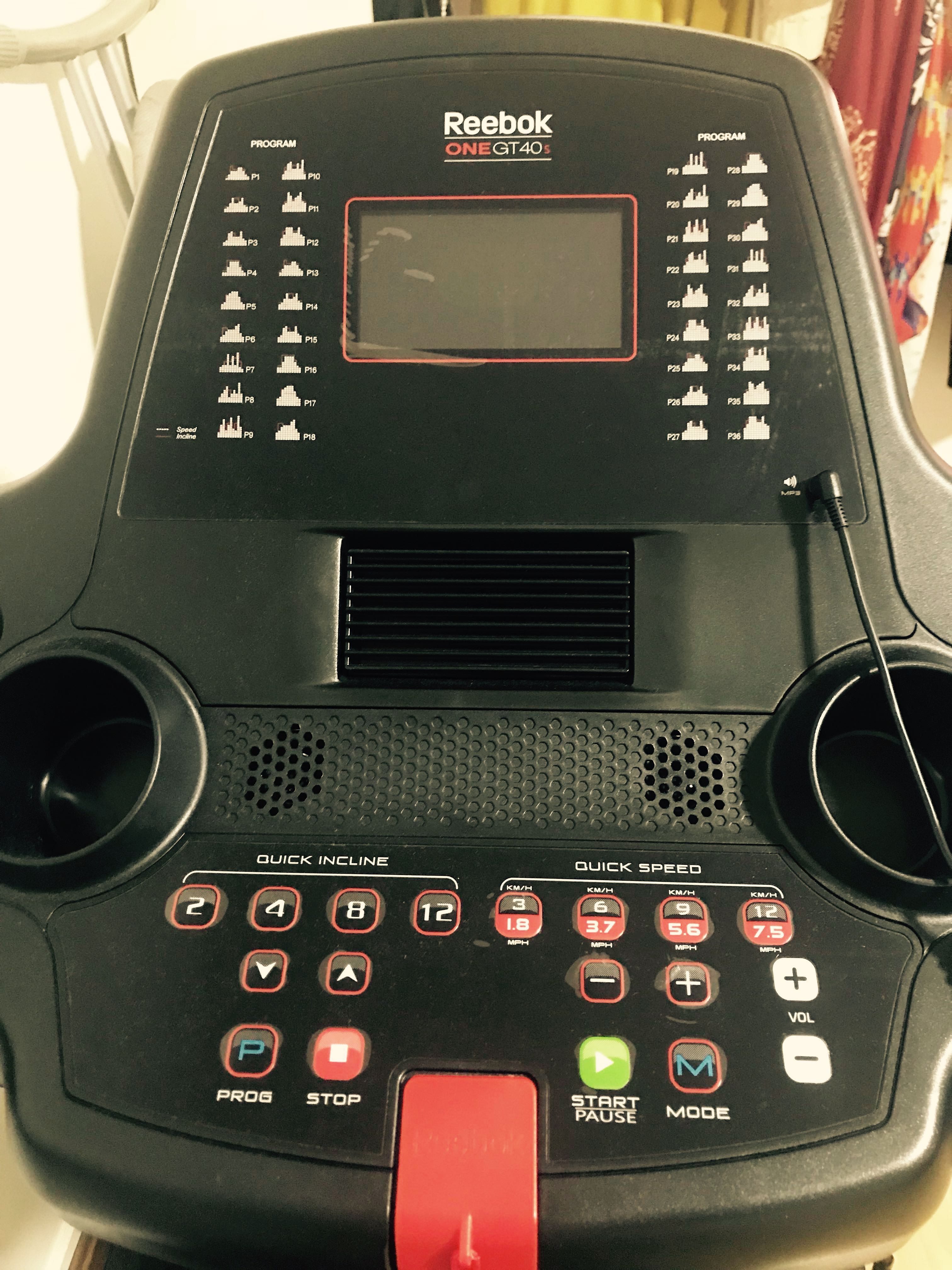 Reebok One GT40 Treadmill (12 months old), Sports Equipment, Exercise ...