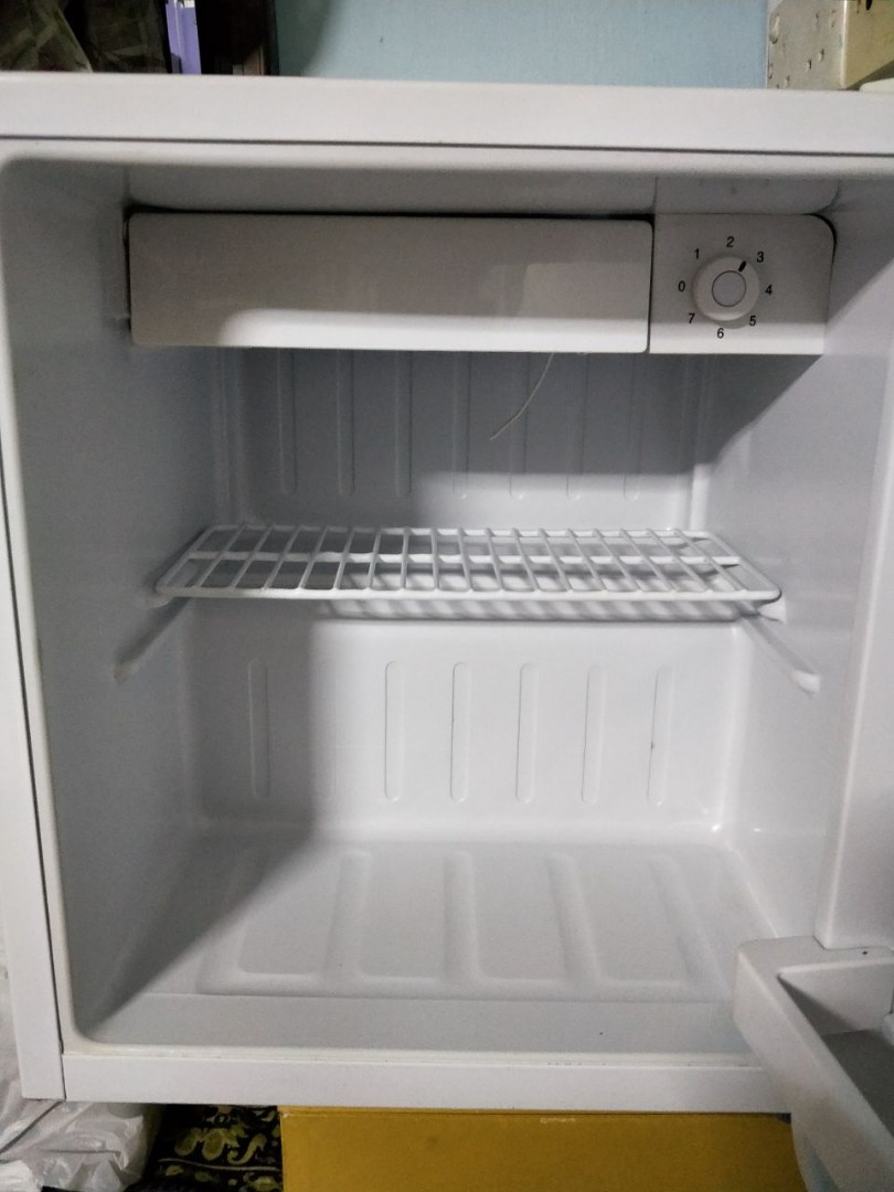Akira Mini Fridge, TV & Home Appliances, Kitchen Appliances ...