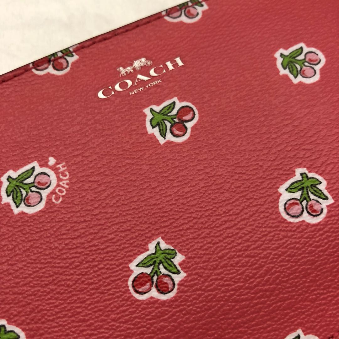 Coach Cherry Wristlet (Limited Edition), Women's Fashion, Bags ...