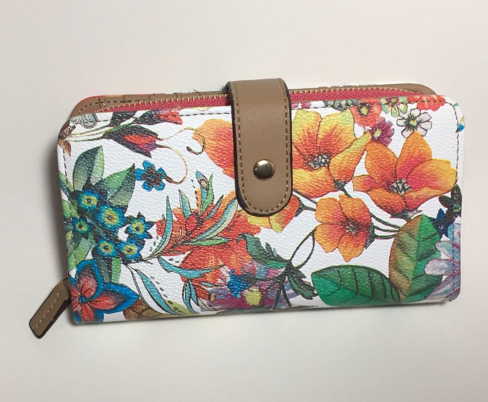 Laura Jones Wallet, Women's Fashion, Bags & Wallets, Wallets & Card ...