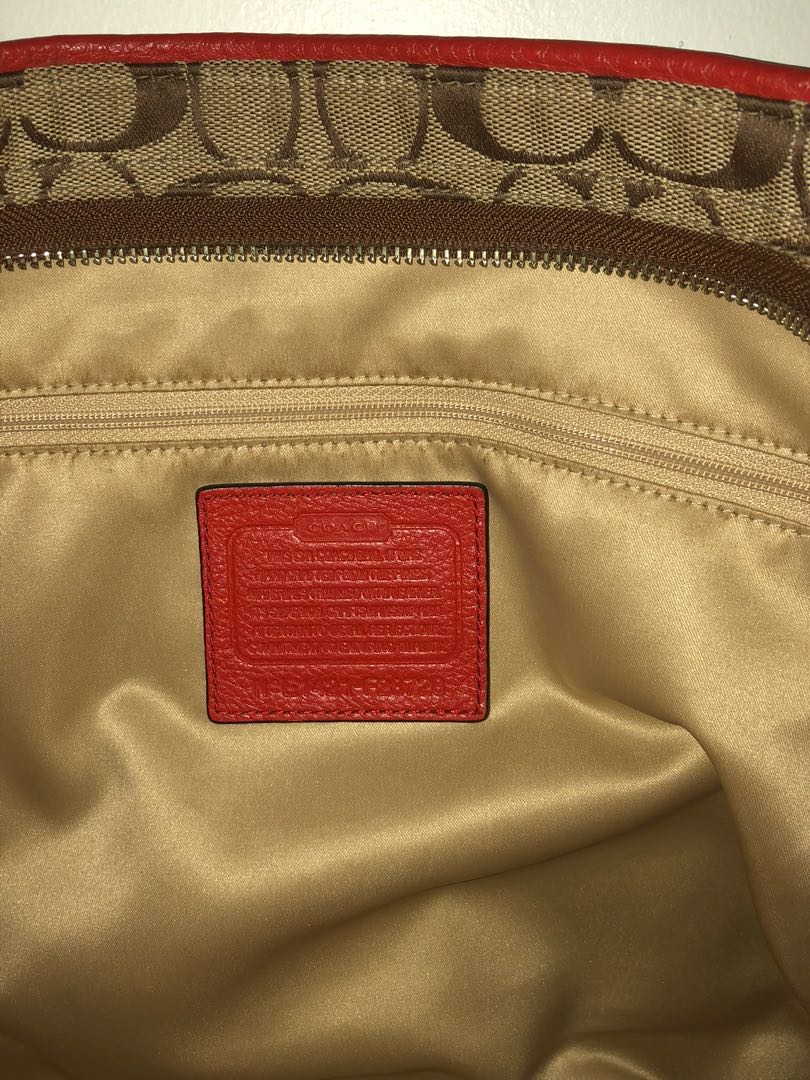 COACH PARK SIGNATURE CARRIE TOTE, Women's Fashion, Bags & Wallets ...