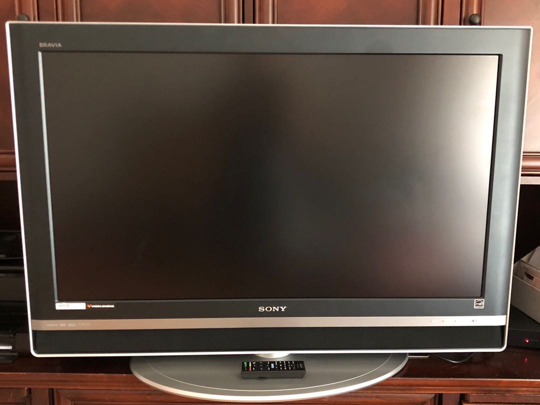 Sony Bravia Flat Screen TV, Home Appliances, TVs & Entertainment ...