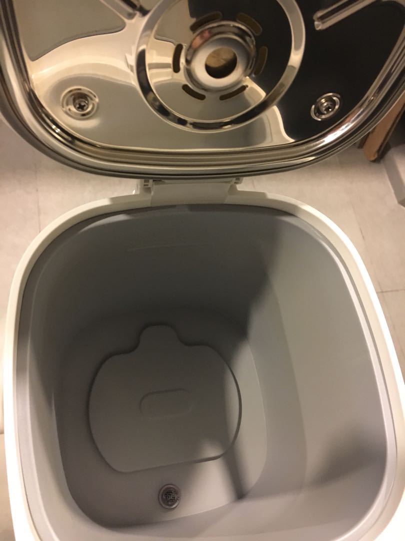 Toshiba Electric Thermal Pot 4.5L, TV & Home Appliances, Kitchen ...