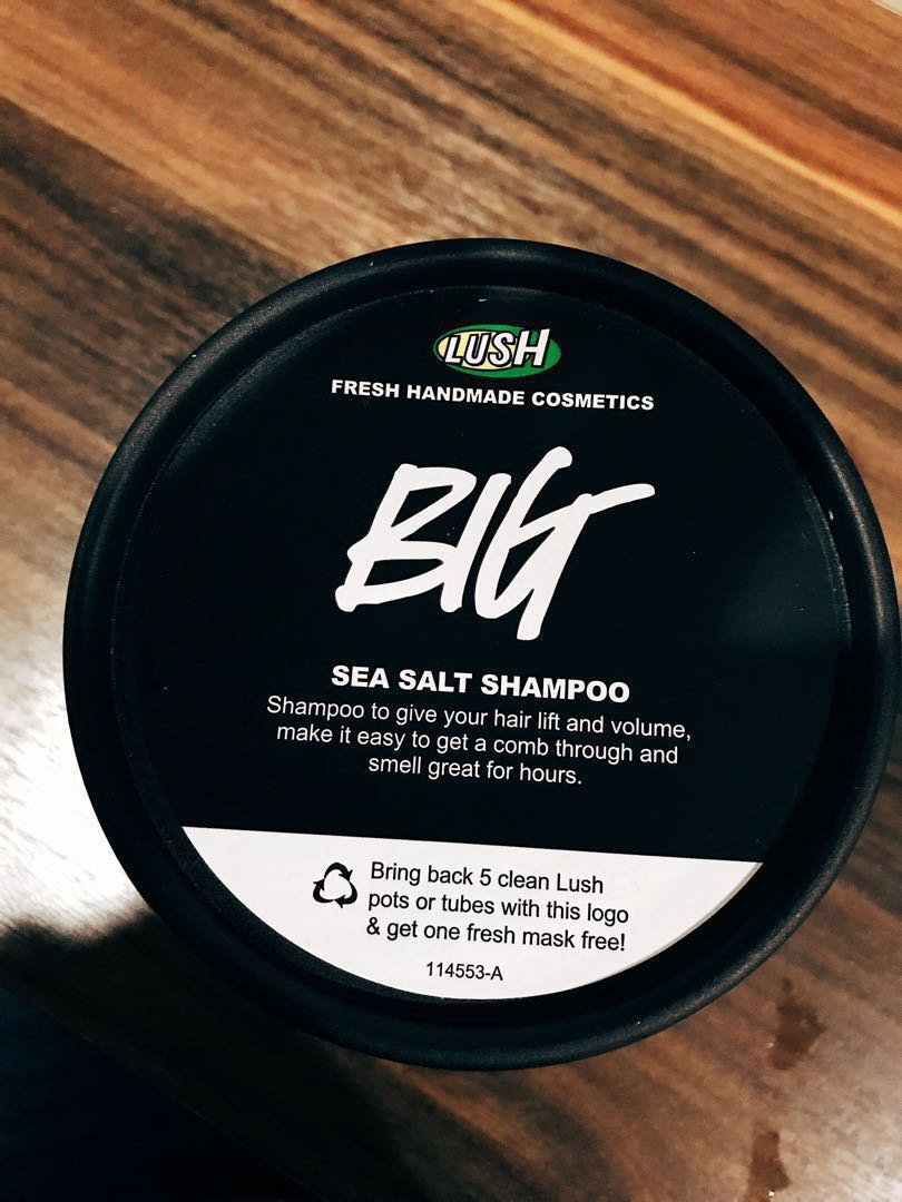 (FREE SHIPPING)Lush Big sea salt shampoo 640g, Beauty & Personal Care, Hair on Carousell