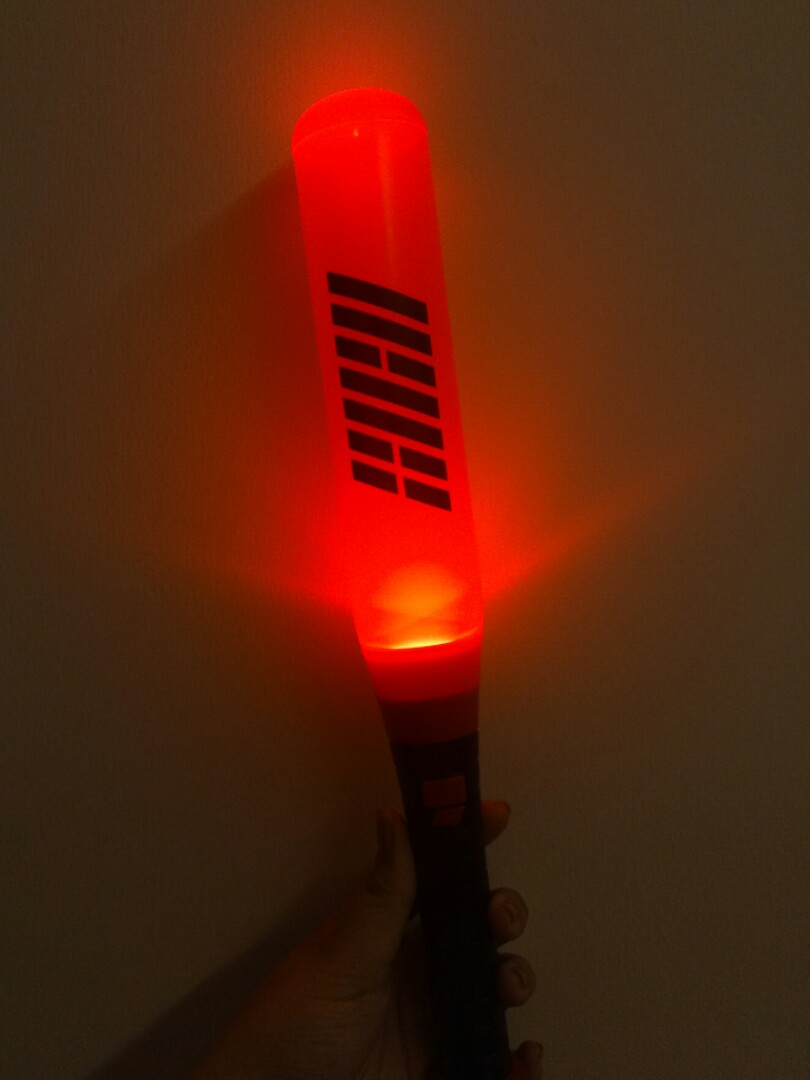 IKON LIGHTSTICK KONBAT, Hobbies & Toys, Memorabilia & Collectibles, K ...