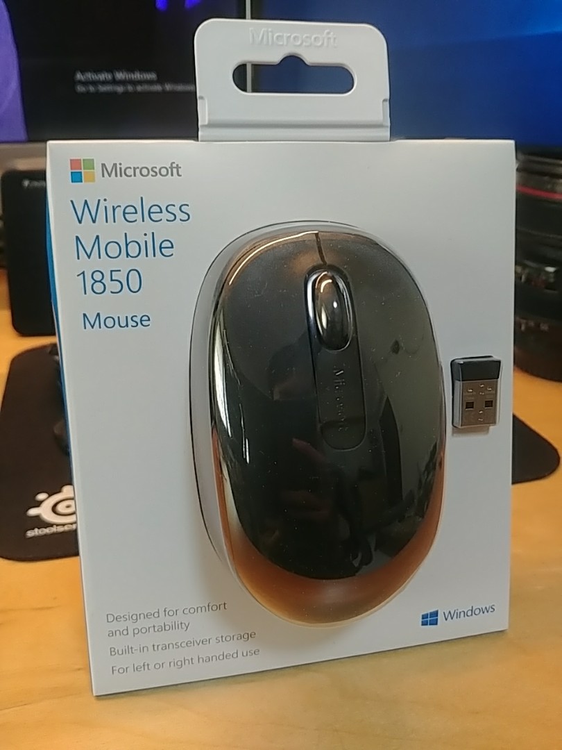 Microsoft Wireless Mobile 1850 Mouse, Computers & Tech, Parts ...