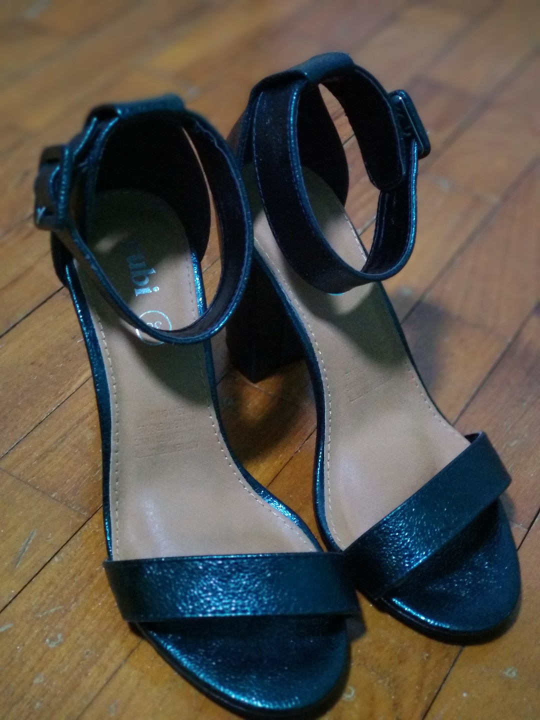 Rubi emerald heels, Women's Fashion, Footwear, Heels on Carousell