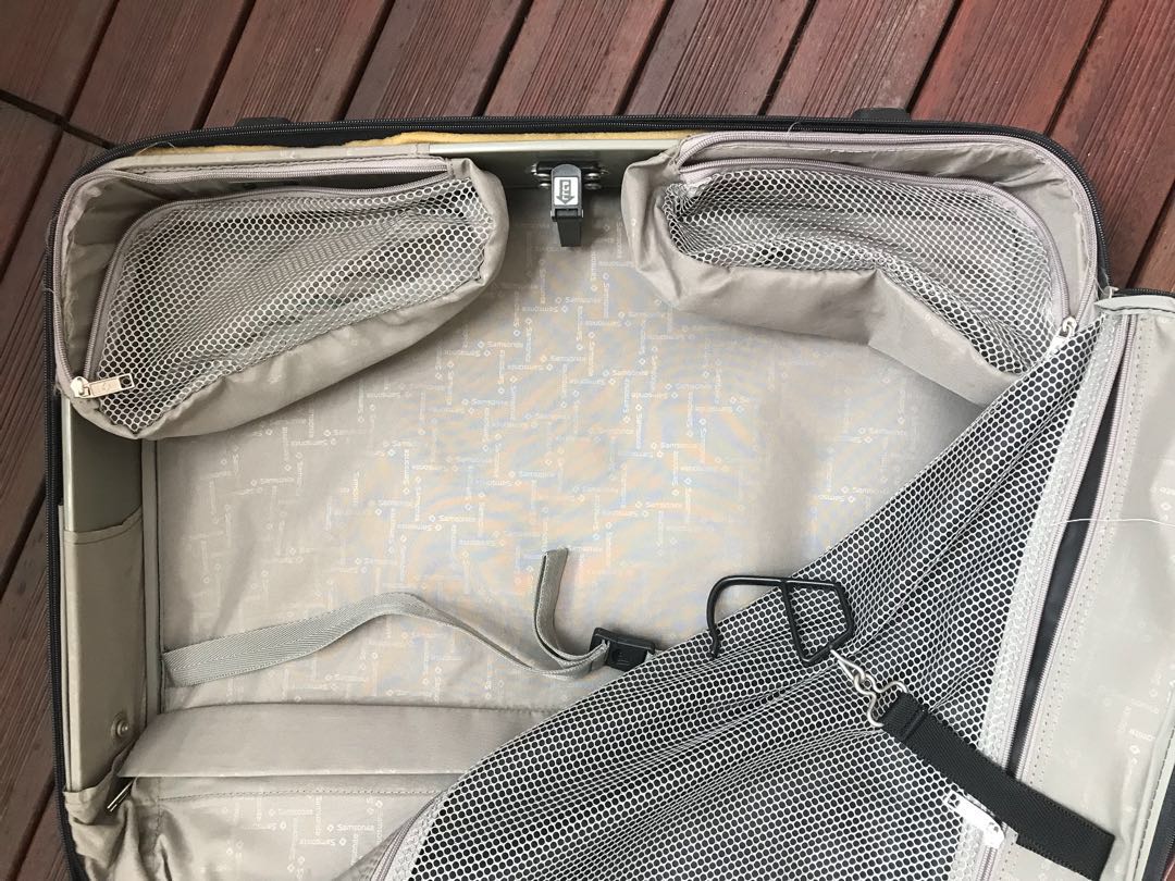 Samsonite Ultra 3000 XLT wheeled garment bag, Hobbies & Toys, Travel ...