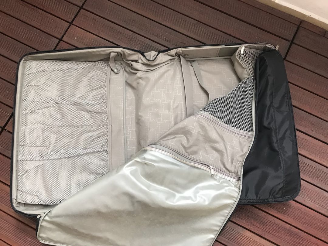 Samsonite Ultra 3000 XLT wheeled garment bag, Hobbies & Toys, Travel ...
