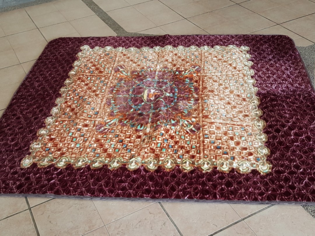 Sponge Carpet 200 x 240 cm (6 x 8 ft), Everything Else on Carousell