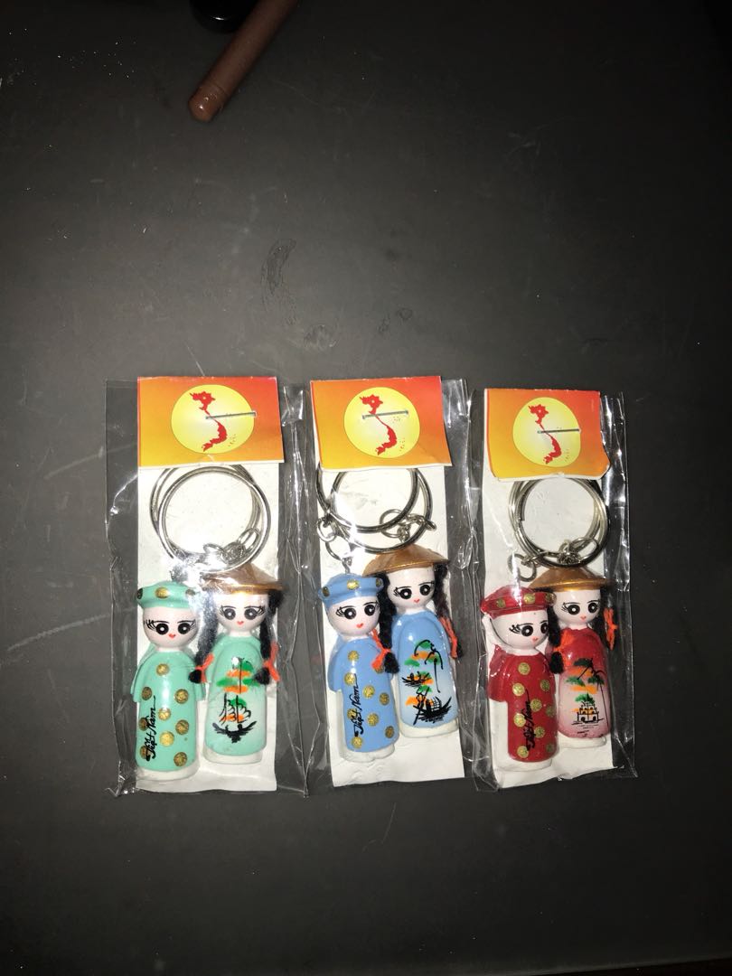 Vietnam couple keychain, Everything Else on Carousell