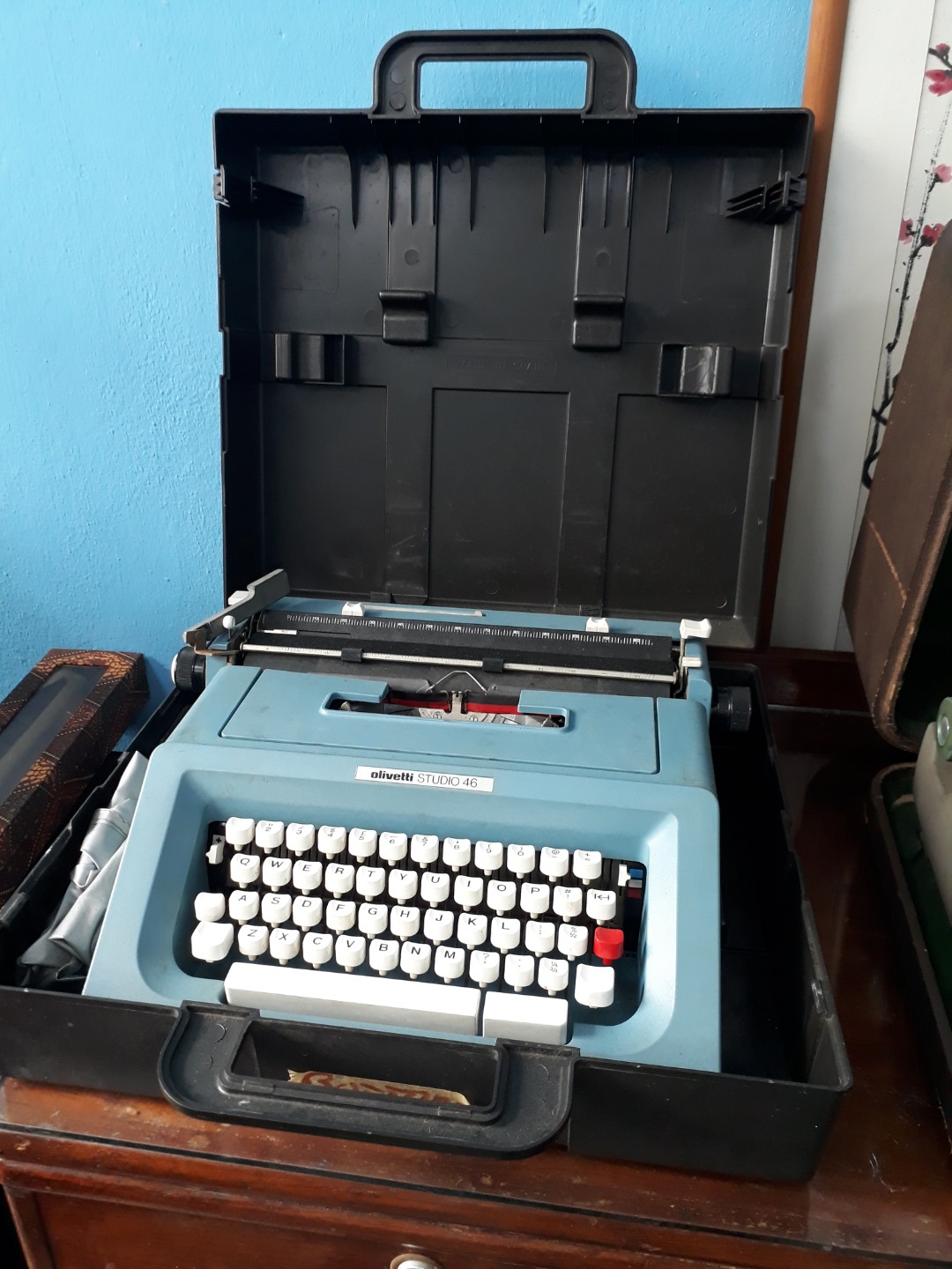 Antique Typewriter . Olivetti studio 46., Hobbies & Toys, Memorabilia ...