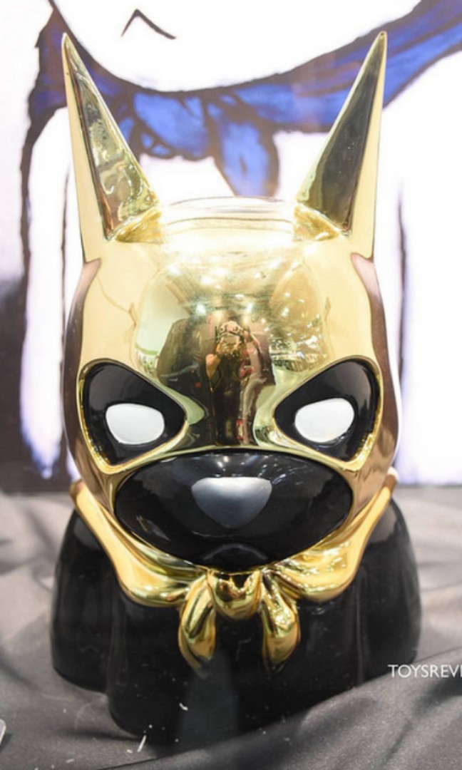 BNIB BatBear Limited Edition Black and Gold by Luke Chueh, Hobbies ...