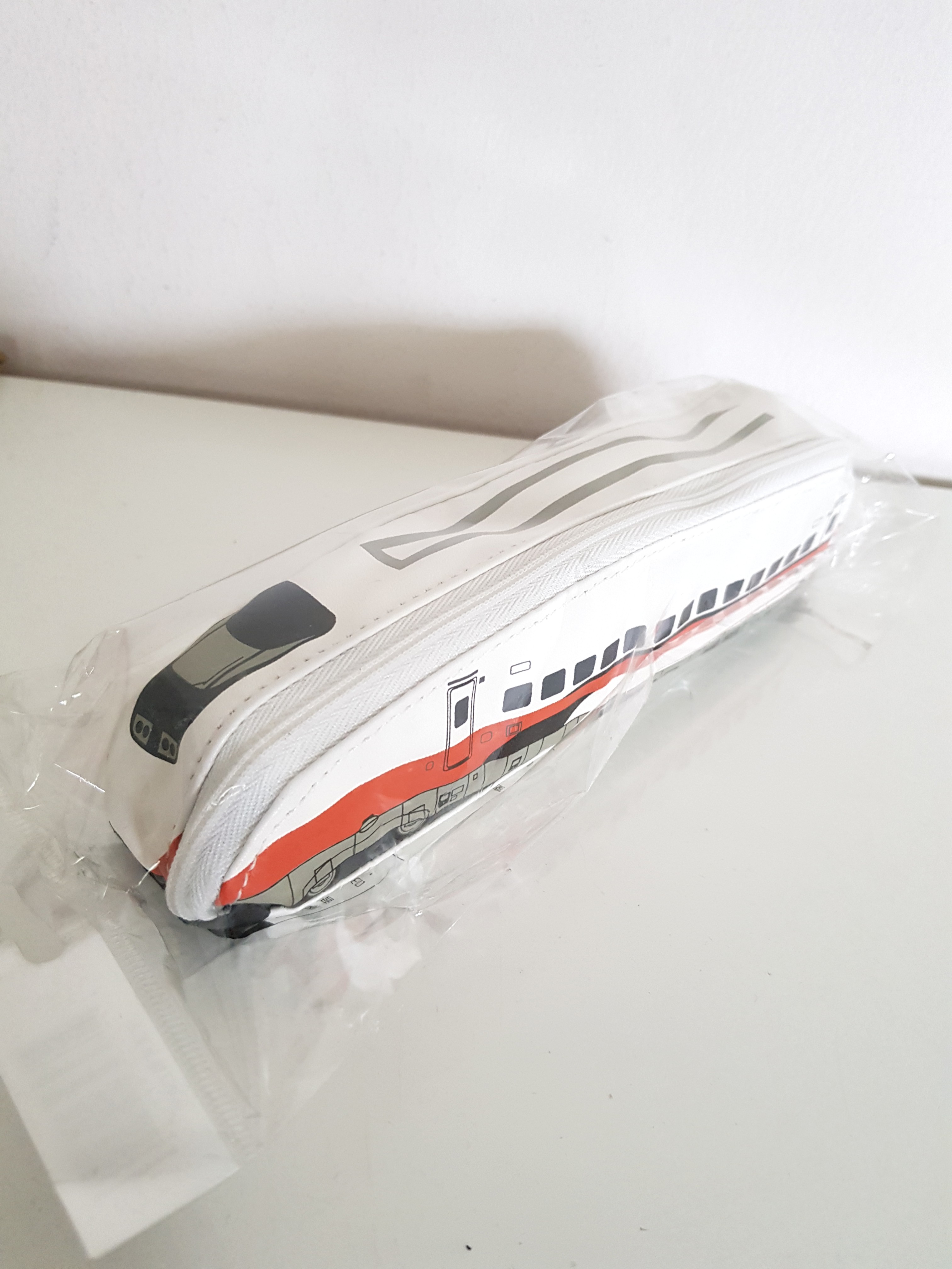 BNIP Taiwan High Speed Rail HSR Zip Pencil Box, Hobbies & Toys ...