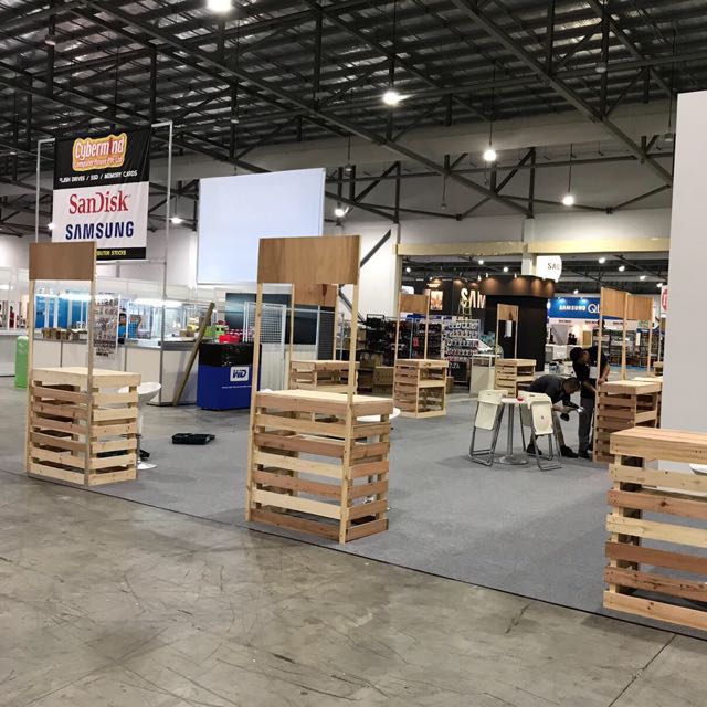 Pm for quote ( wooden pallet booth / rent / sale ), Furniture & Home ...