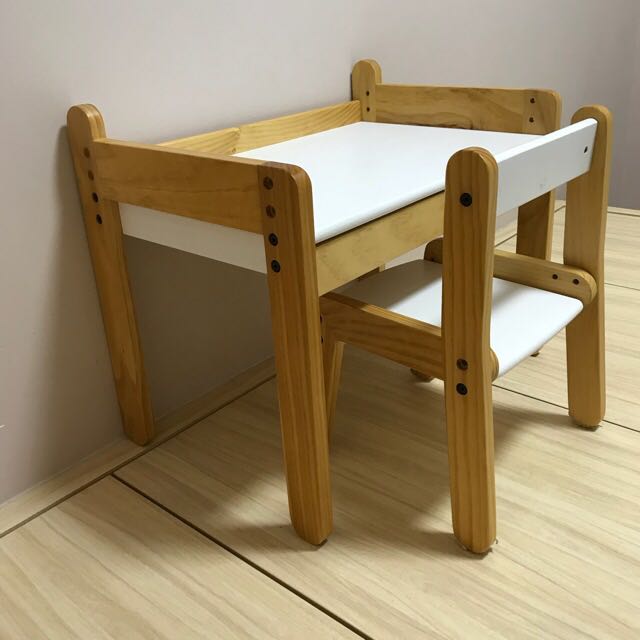 Yamatoya Norsta table and chair (white), Babies & Kids, Nursing ...