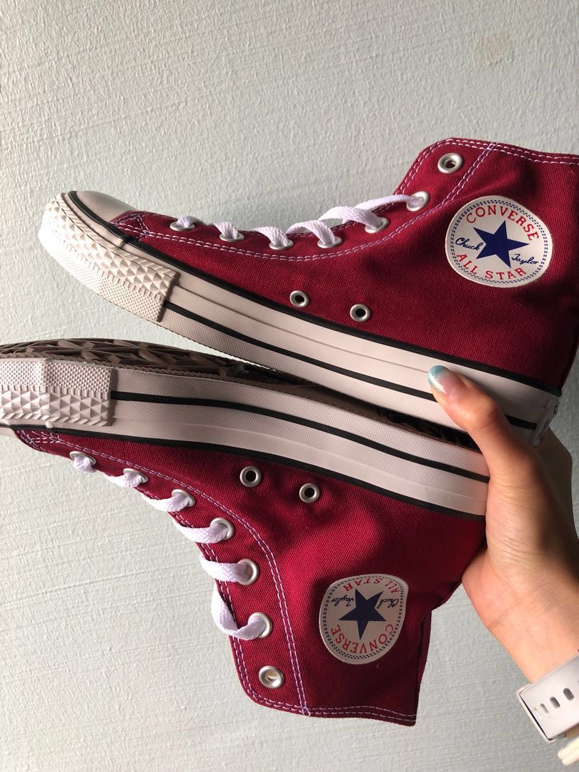 Converse Maroon Chuck Taylor, Women's Fashion, Footwear, Sneakers on ...