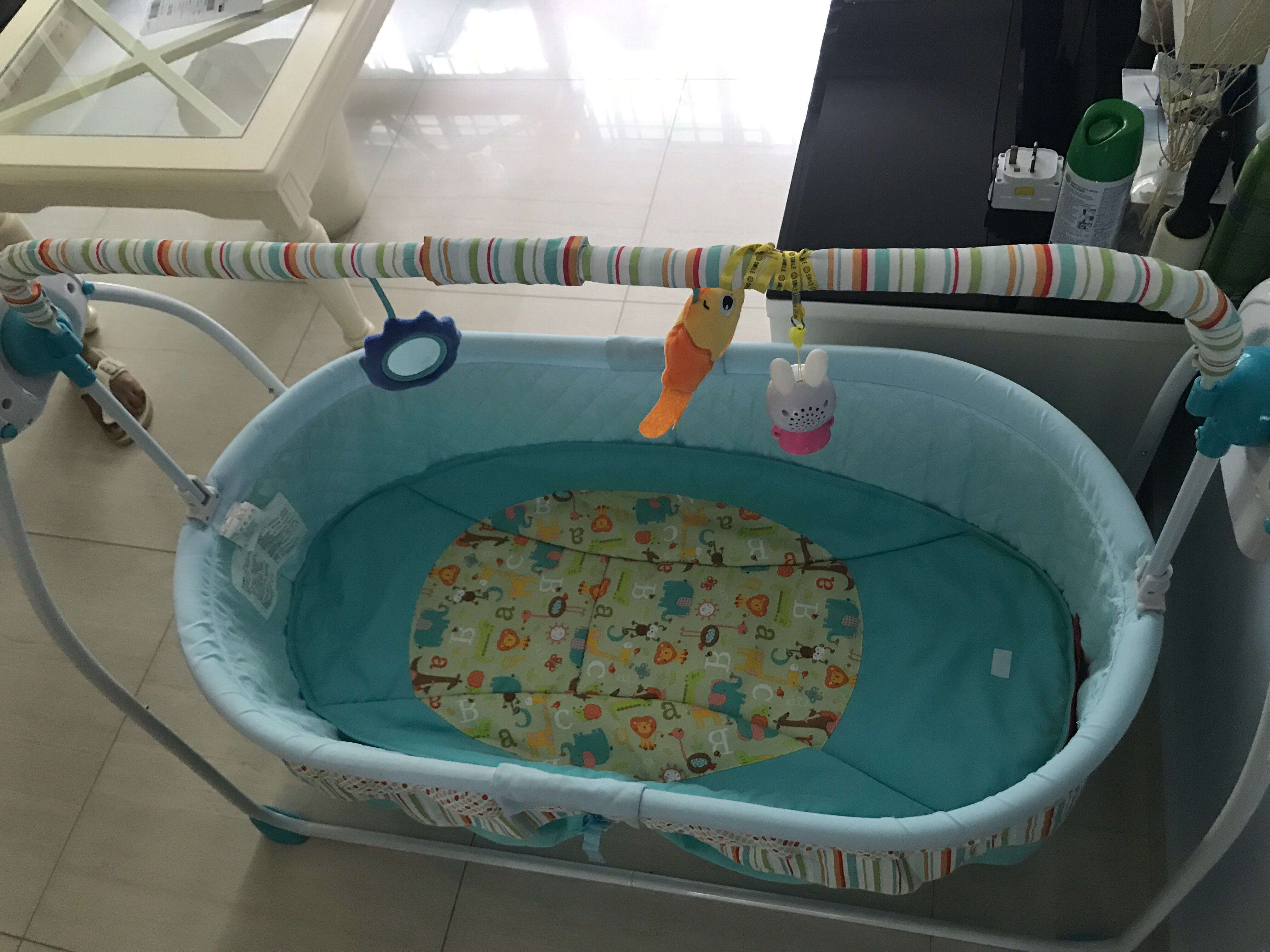 Electronic Baby Rocker, Babies & Kids, Infant Playtime on Carousell