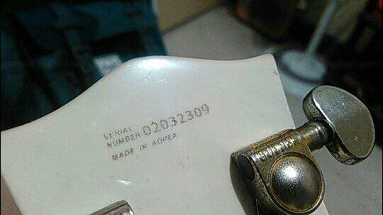 Fernando les paul unique series made in korea, Hobbies & Toys, Music ...