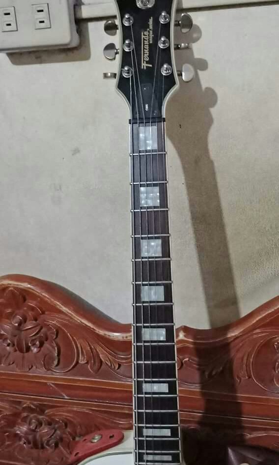 Fernando les paul unique series made in korea, Hobbies & Toys, Music ...