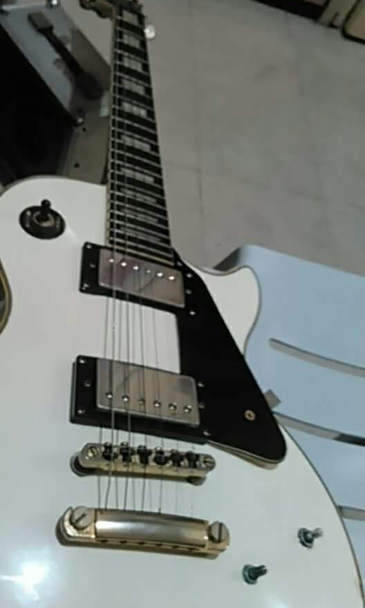 Fernando les paul unique series made in korea, Hobbies & Toys, Music ...