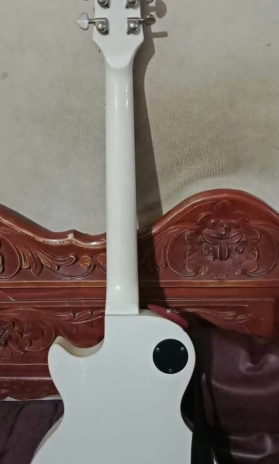 Fernando les paul unique series made in korea, Hobbies & Toys, Music ...