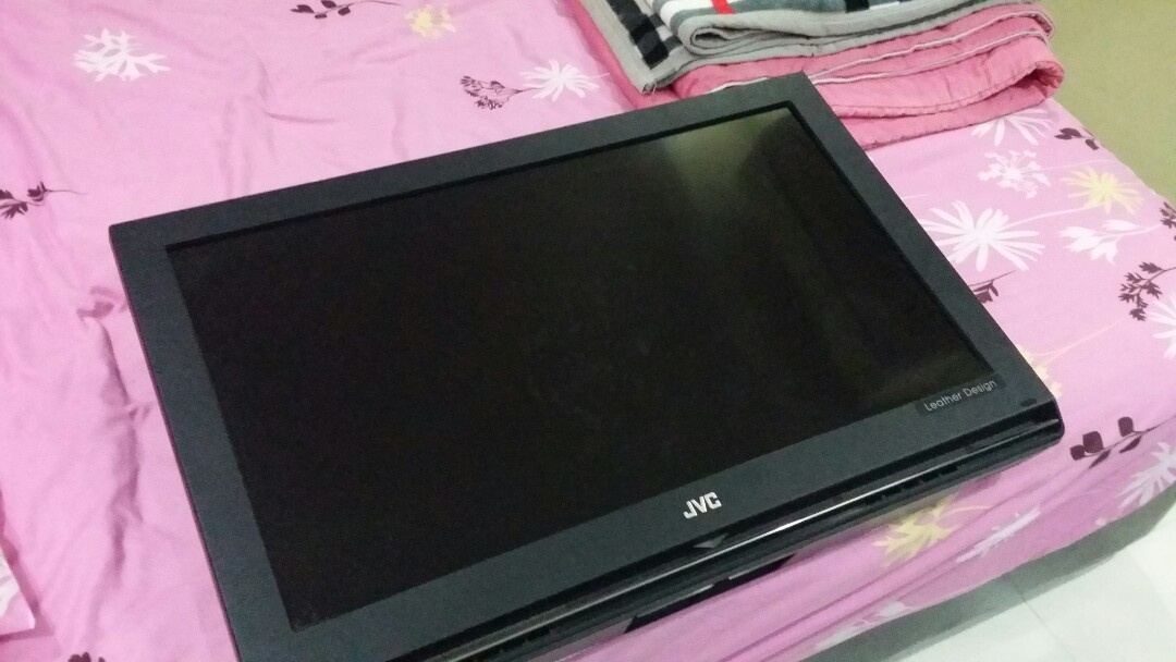 JVC TV 32", TV & Home Appliances, TV & Entertainment, TV on Carousell