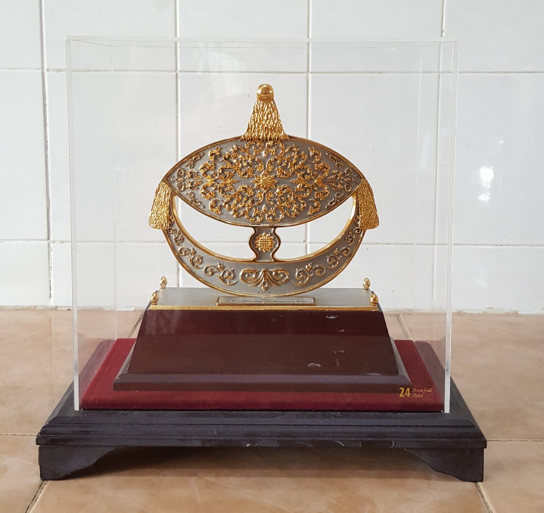 K.L. Pewter 24 karat gold plated Wau decor, Furniture & Home Living ...