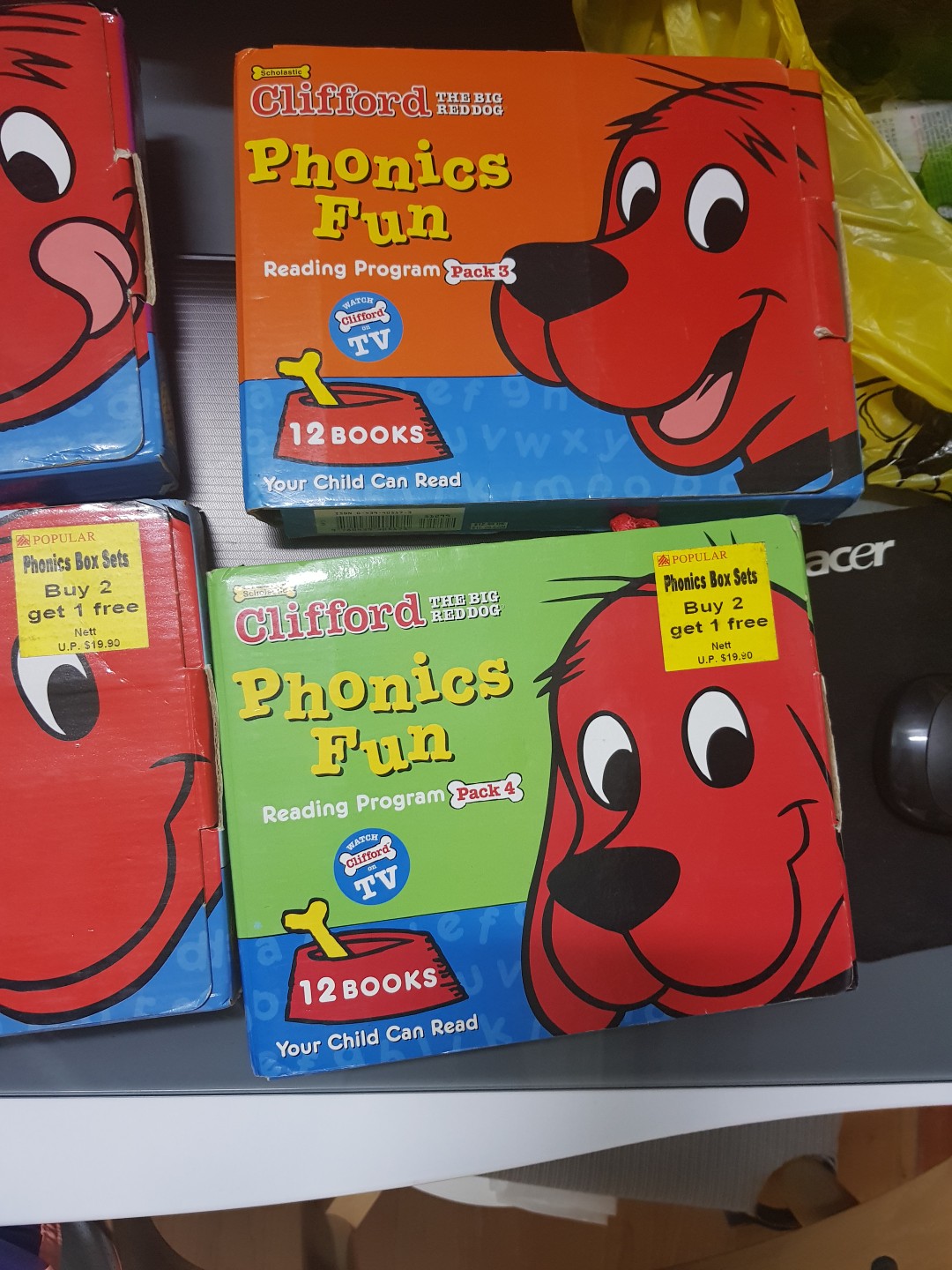 Little Red Dog Phonics book box, Hobbies & Toys, Books & Magazines ...