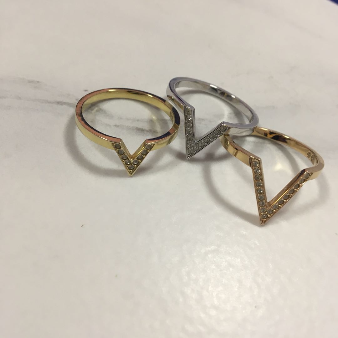 Swarovski rings, Women's Fashion, Jewelry & Organisers, Rings on Carousell