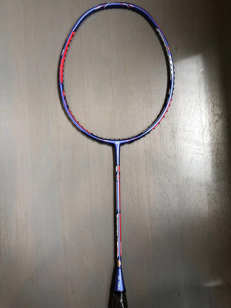 Yonex LCW Duora 10, Sports Equipment, Sports & Games, Racket & Ball Sports on Carousell