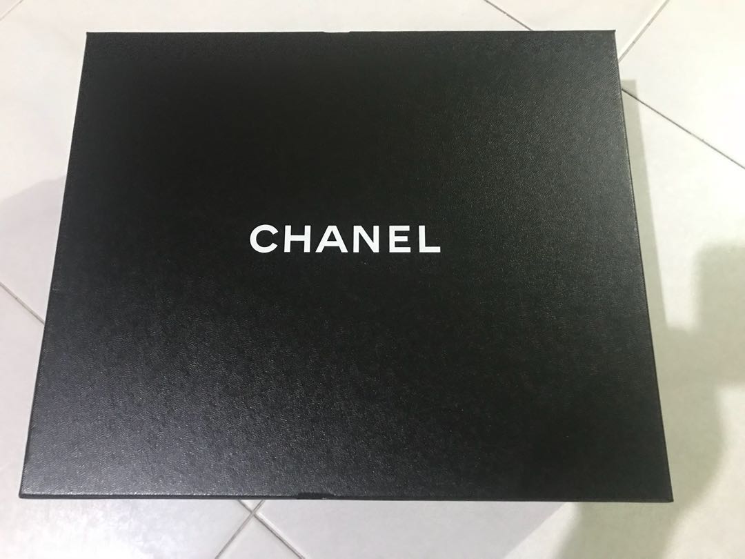 Chanel Box, Women's Fashion, Bags & Wallets, Purses & Pouches on Carousell