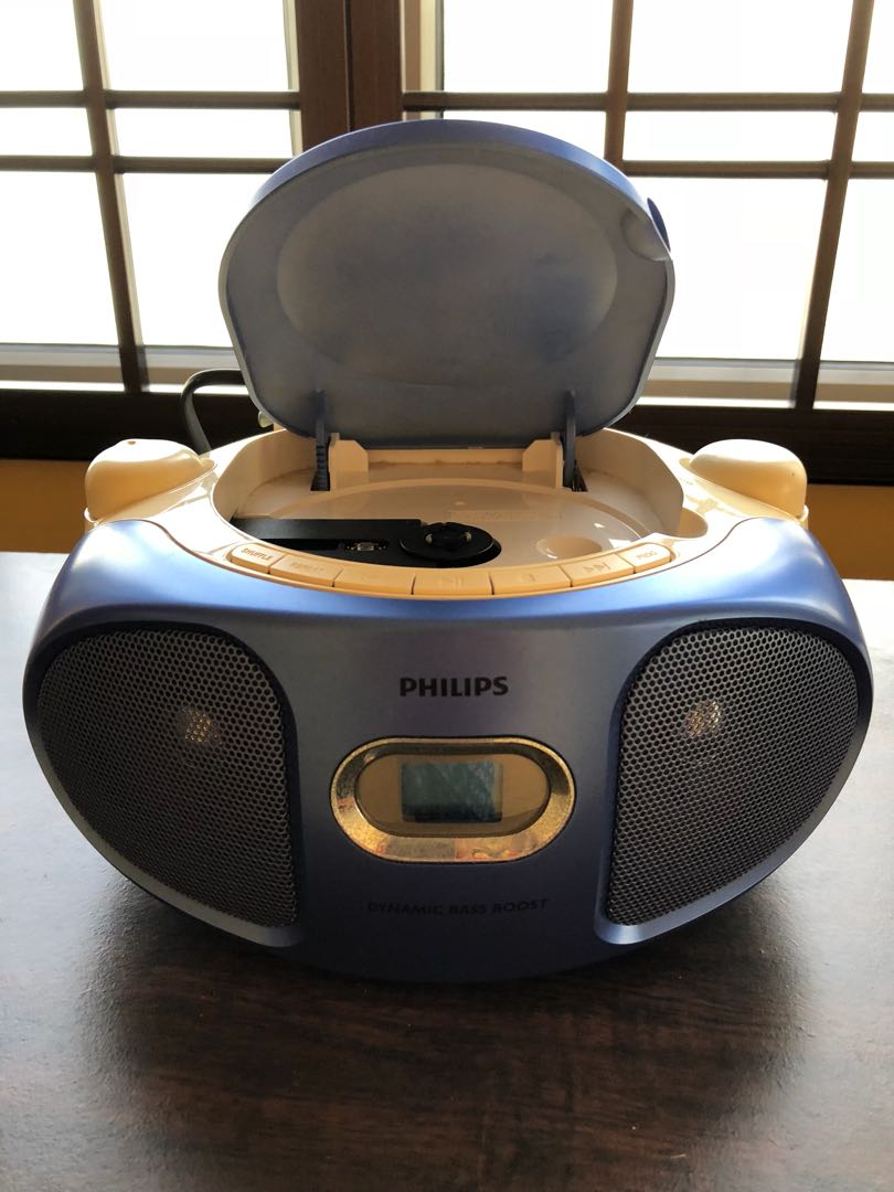Philips Portable CD Player with Tuner, Hobbies & Toys, Music & Media ...