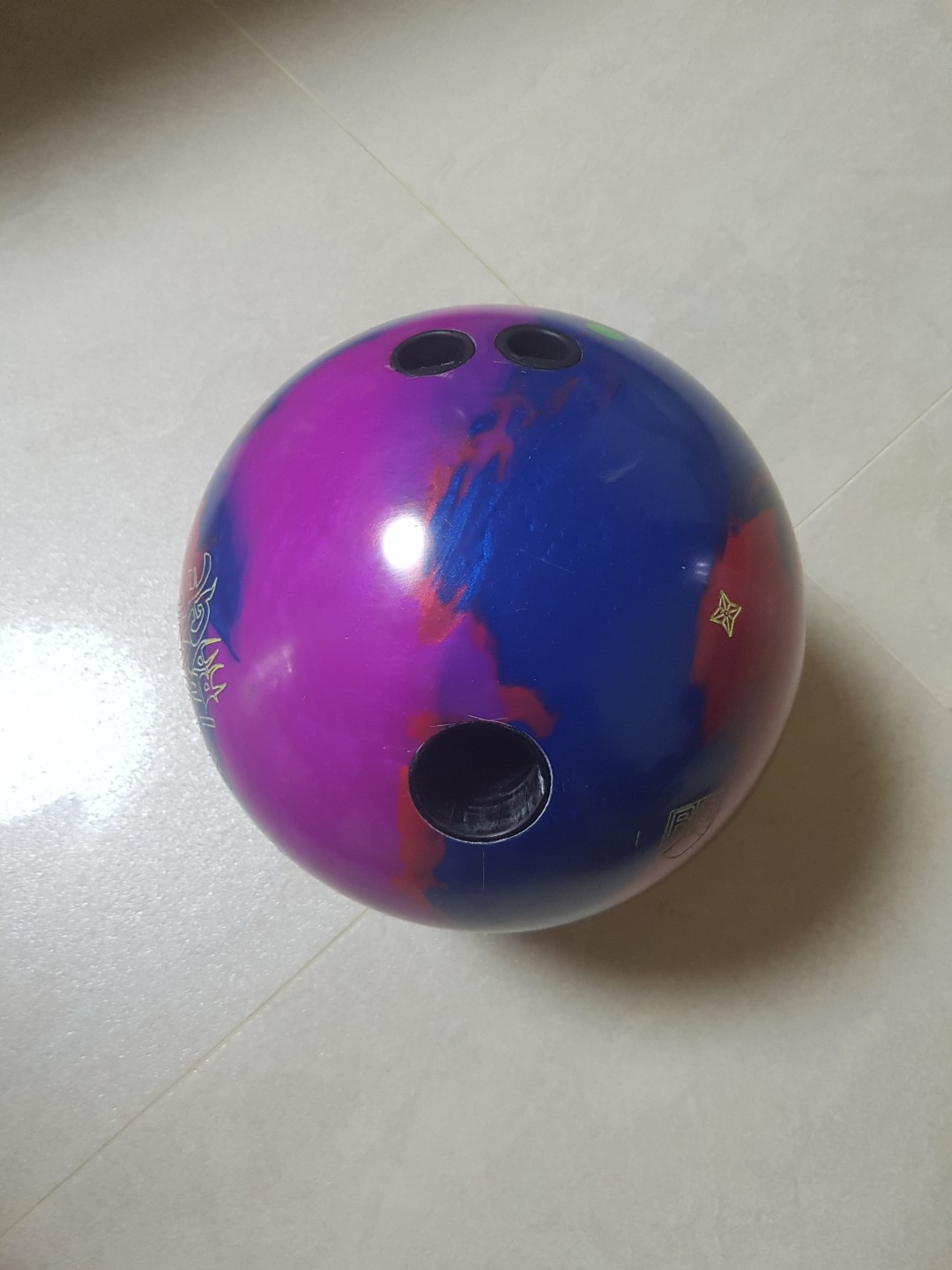 Roto Grip Defiant Rage Bowling ball 15 lbs, Sports Equipment, Sports ...
