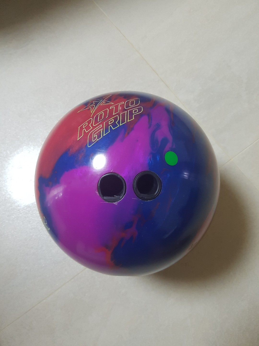 Roto Grip Defiant Rage Bowling ball 15 lbs, Sports Equipment, Sports ...