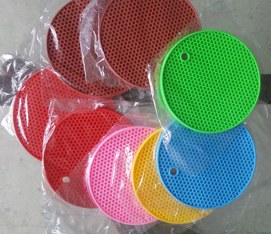 Silicon mat, Furniture & Home Living, Kitchenware & Tableware, Towels ...